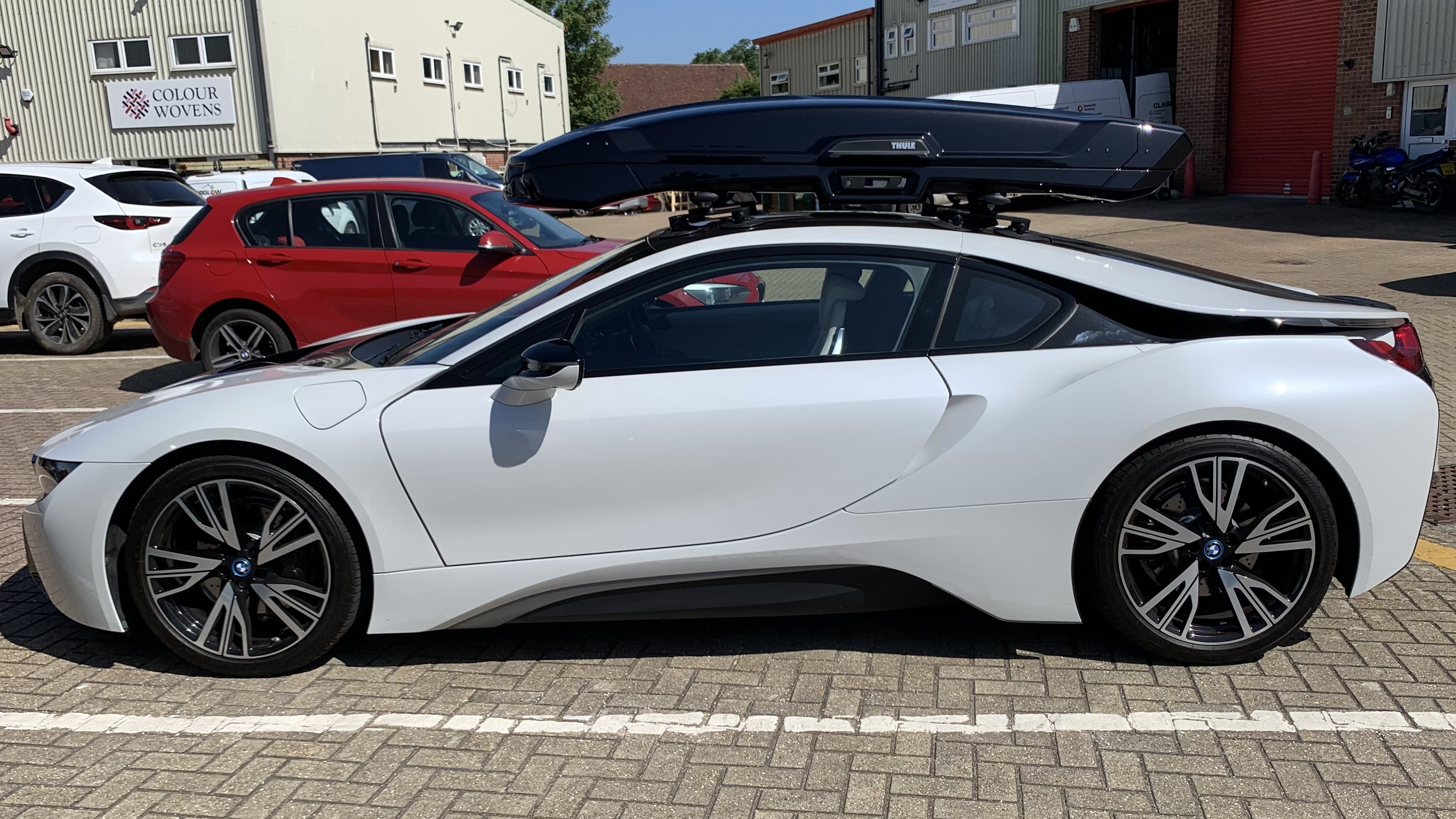 Roof racks, roof boxes, bike carriers, luggage bags